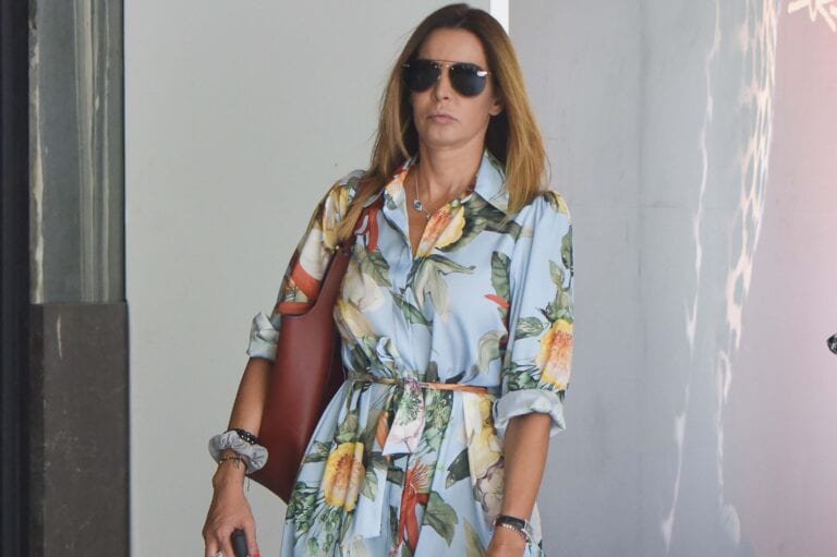 Μαρία Καλάβρια: Κομψή όπως πάντα για βόλτα στην Αθήνα